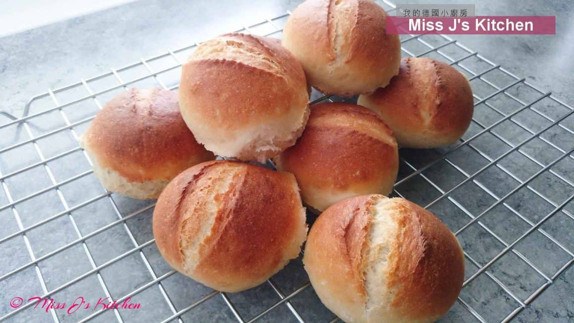Deutsche Brötchen | Backen | Miss J's Kitchen